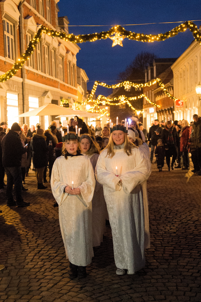 Byens luciaoptog er aflyst - Ryk Ind