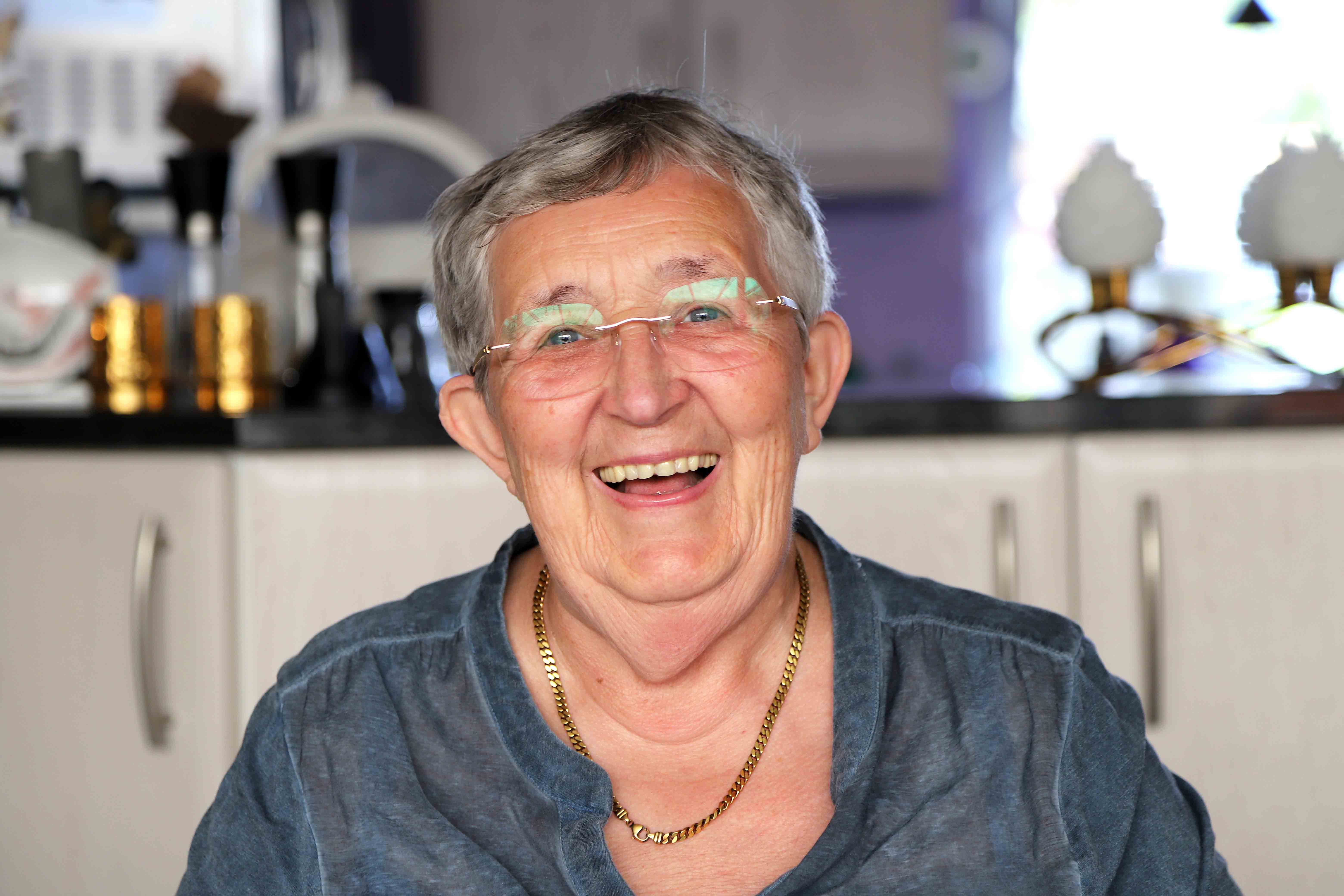 Else har fornyet sit kørekort, så det gælder til hun bliver 99 ...