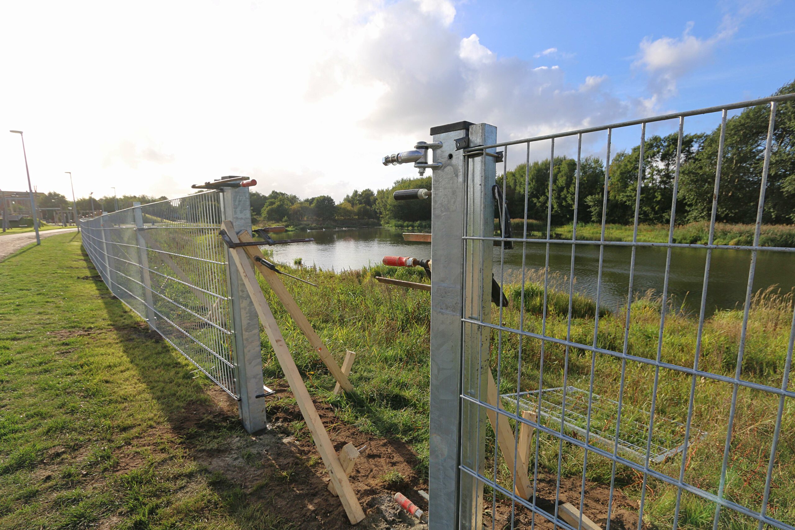 Søndagskrydderen - med fokus på en skorsten, håndboldkaravane på ...