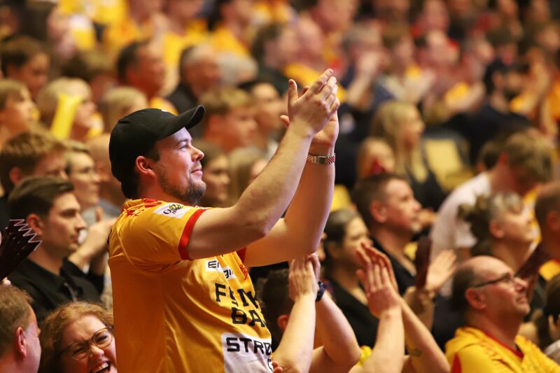 Hvad kan GOG Håndbold og Skjern Håndbolds fangrupper, som Ribe-Esbjerg ...