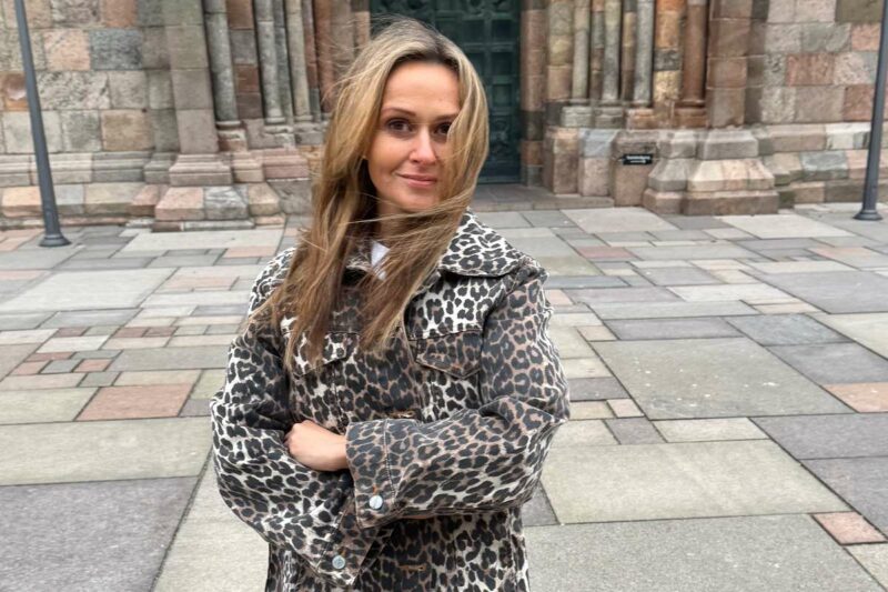 Politisk bombe: Karen Sandrini går fra S til V - Ryk Ind