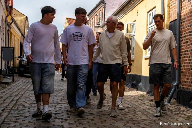 Håndbold og Historie: En Eftermiddag med Samvær i Ribe - Ryk Ind